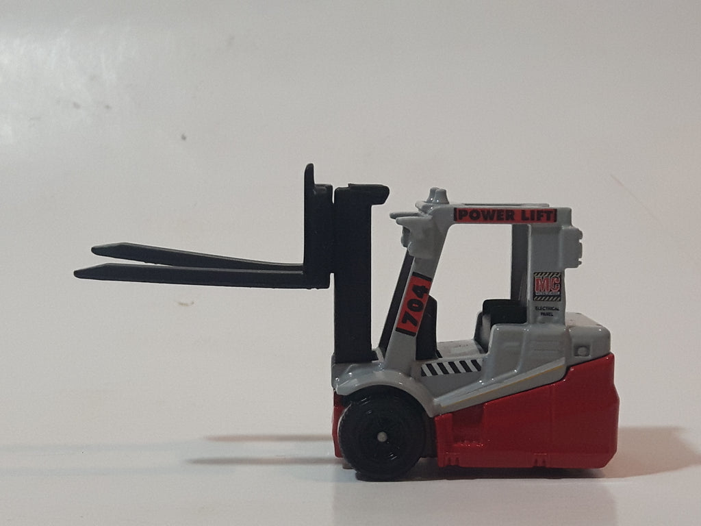 2009 Matchbox Power Lift 2000 Fork Lift Red and Grey Die Cast Toy Car ...
