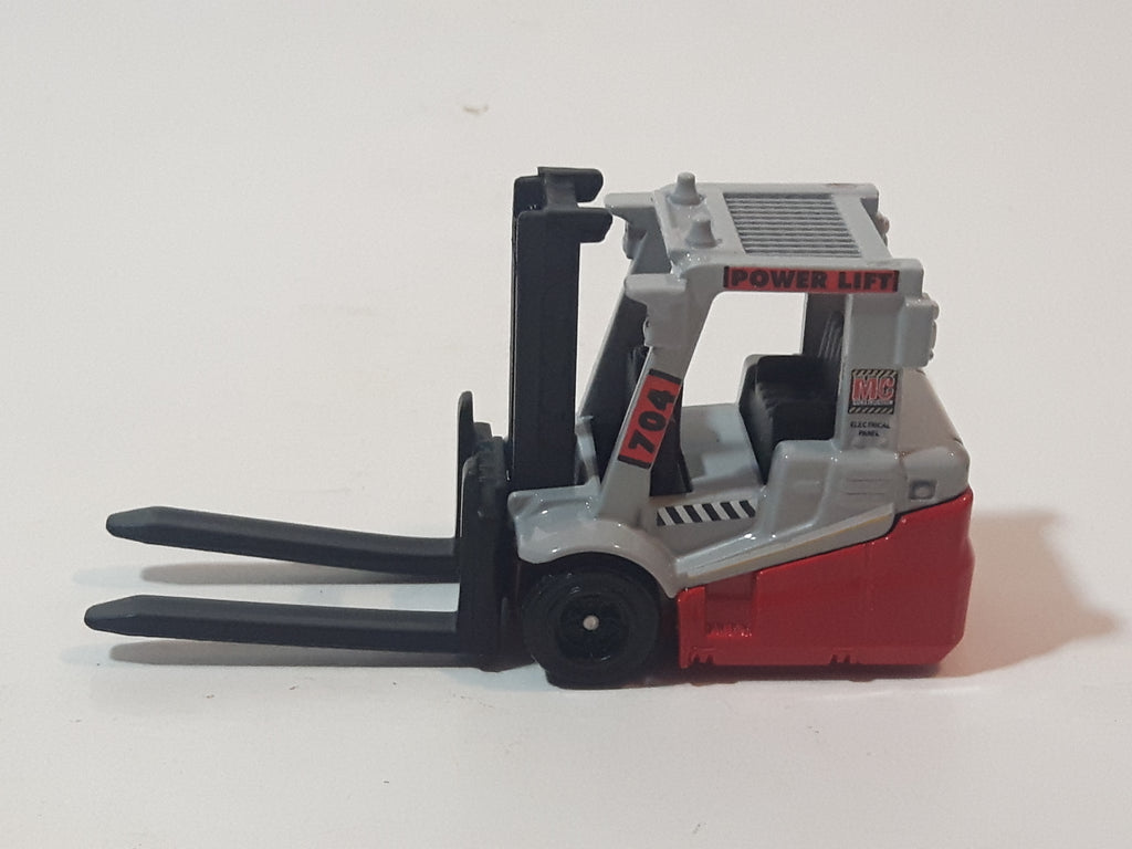 2009 Matchbox Power Lift 2000 Fork Lift Red and Grey Die Cast Toy Car ...
