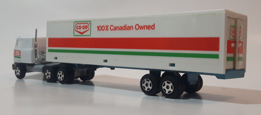 Very Rare ERTL Co-op 100% Canadian Owned Semi Truck and Trailer White ...