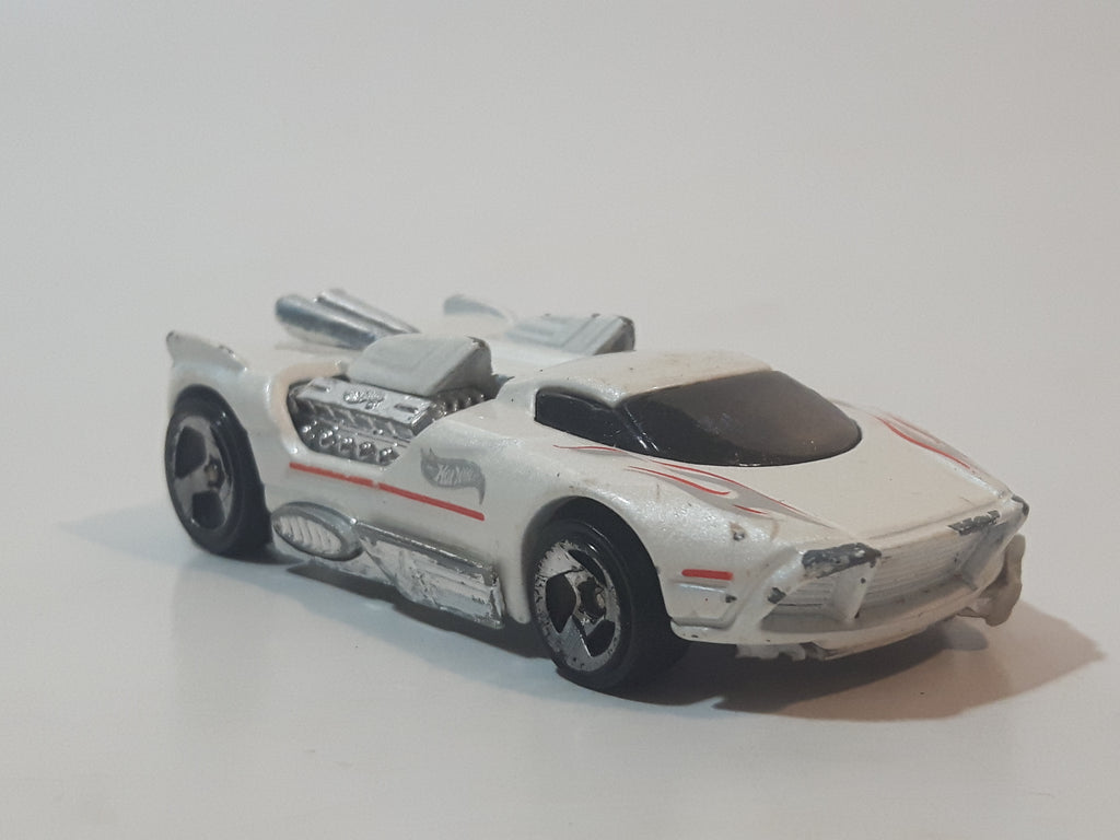 2002 Hot Wheels Crash Curve Maelstrom White Die Cast Toy Car Vehicle ...