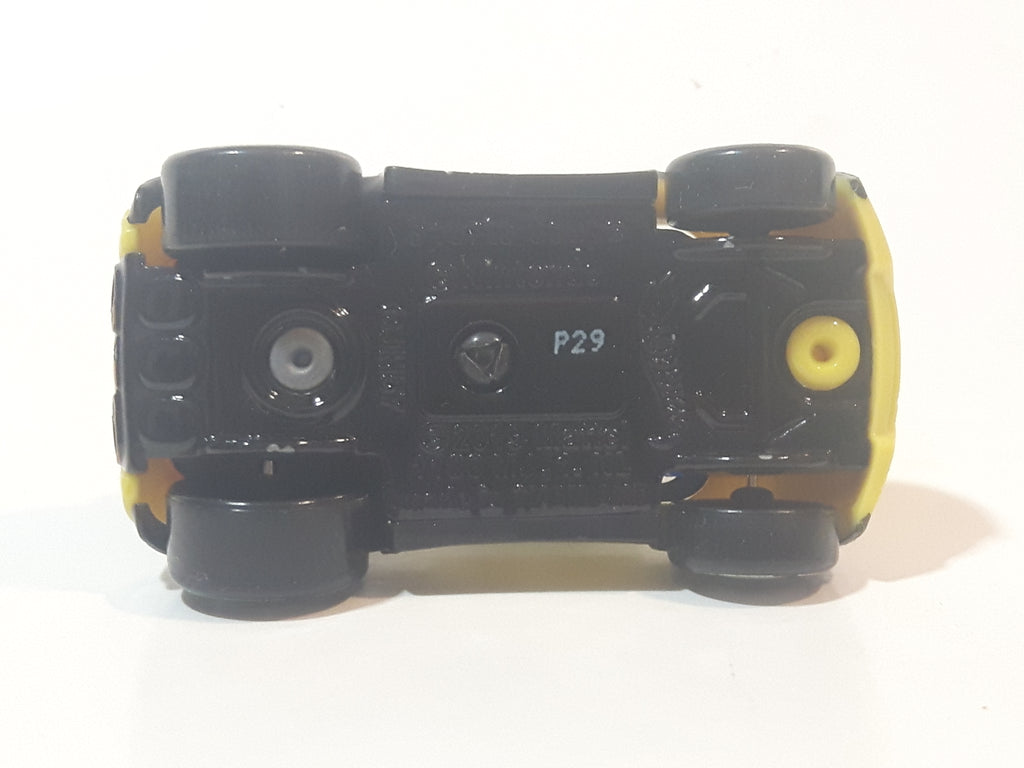 2020 Hot Wheels Nintendo Mario Kart Yoshi Yellow Die Cast Toy Car Vehi ...