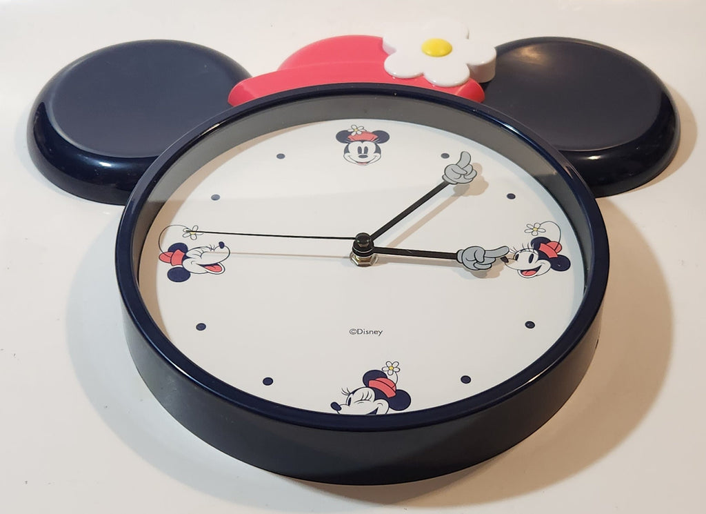 Miniso Disney Minnie Mouse Wall Clock with Glove Hands – Treasure ...