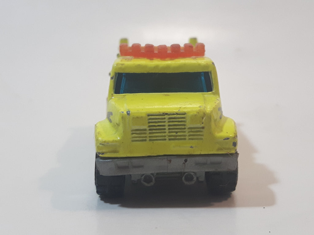 2004 Matchbox Fire International Pumper Neon Yellow Fire Truck Die Cas ...