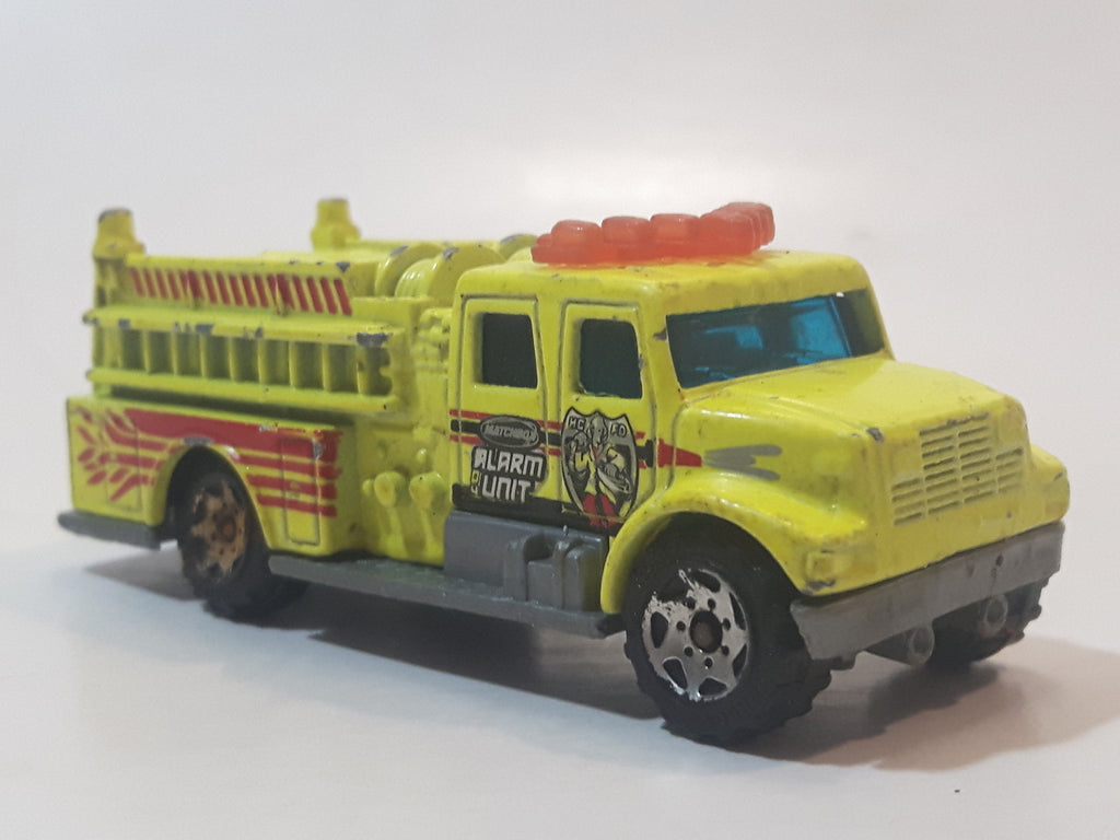 2004 Matchbox Fire International Pumper Neon Yellow Fire Truck Die Cas ...