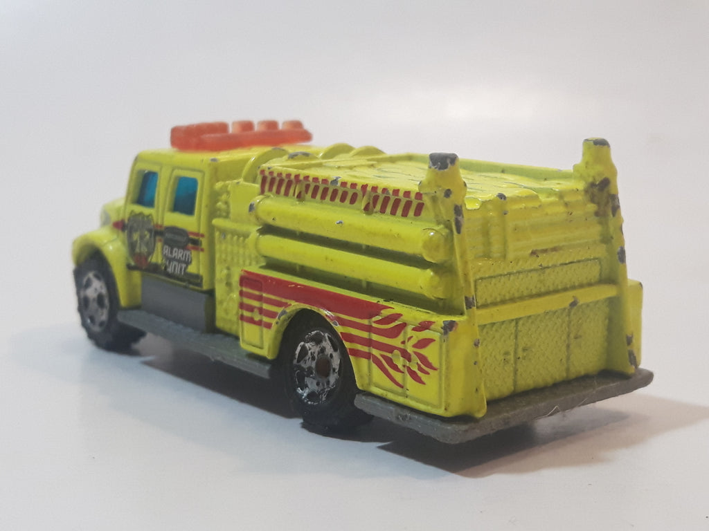 2004 Matchbox Fire International Pumper Neon Yellow Fire Truck Die Cas ...