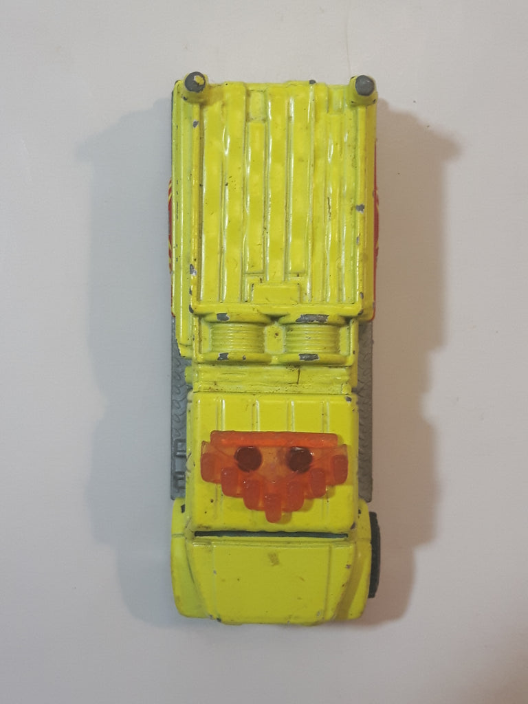 2004 Matchbox Fire International Pumper Neon Yellow Fire Truck Die Cas ...