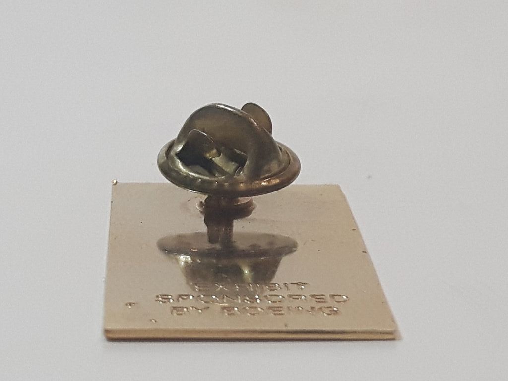 Moscow Treasures and Traditions Red Metal Pin - Exhibit Sponsored by B ...