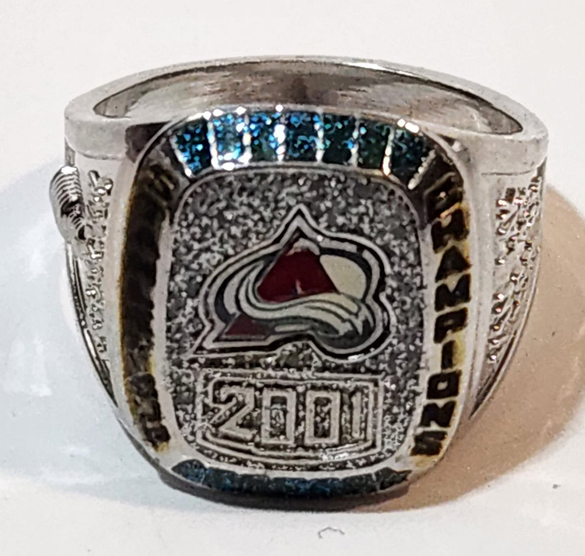 Colorado Avalanche 2001 Stanley Cup Champions Replica Ring – Treasure ...
