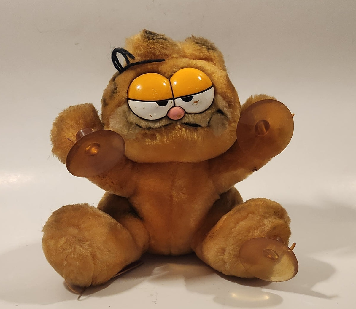 1978, 1981 Dakin Paws Garfield 'I'm Climbing Walls For You' 6 1/2" Tal ...