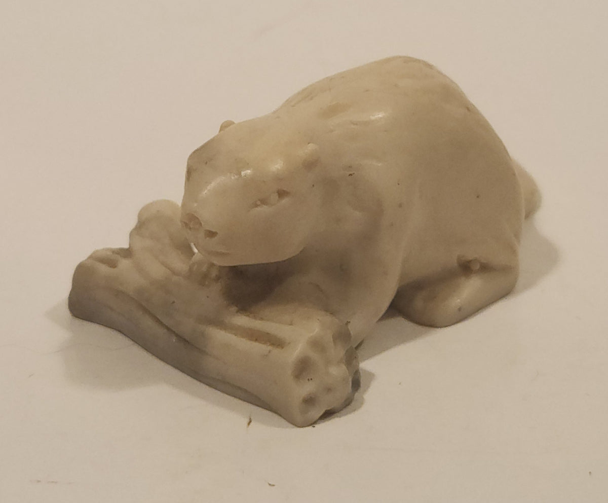 Vintage Pearlite Marblecraft Beaver and Log White Figurine Made in Can ...