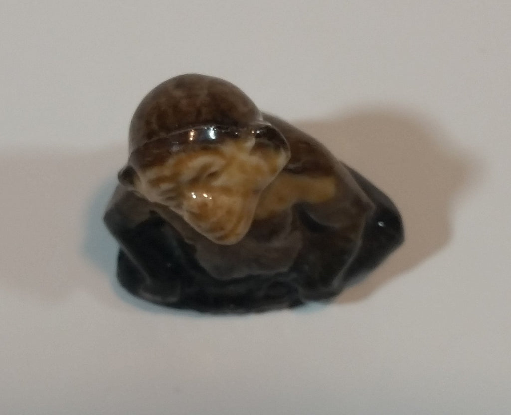 Red Rose Tea Chimpanzee Monkey Wade England Figurine – Treasure Valley ...