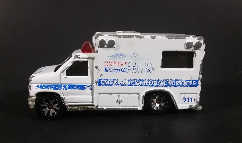 2004 Matchbox 1996 Ford Ambulance Skagit County Medic One Die Cast Toy ...