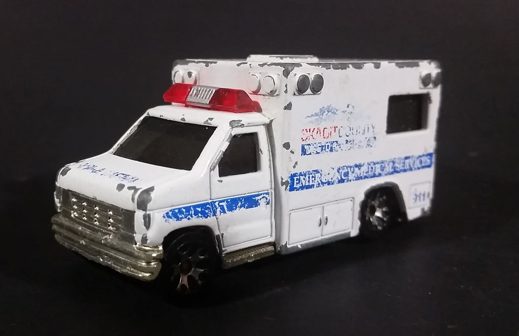 2004 Matchbox 1996 Ford Ambulance Skagit County Medic One Die Cast Toy ...