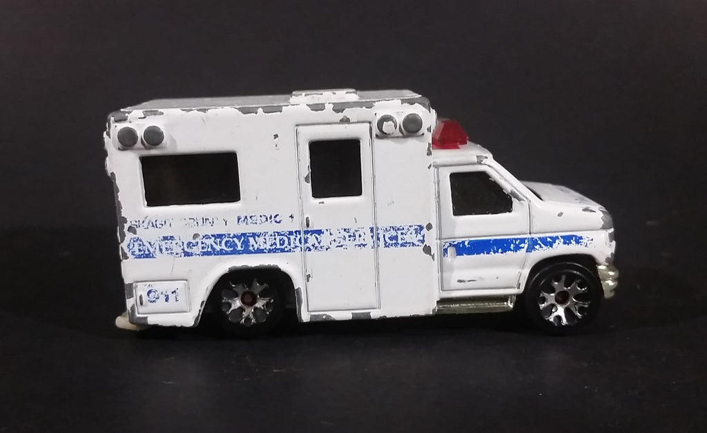 2004 Matchbox 1996 Ford Ambulance Skagit County Medic One Die Cast Toy ...