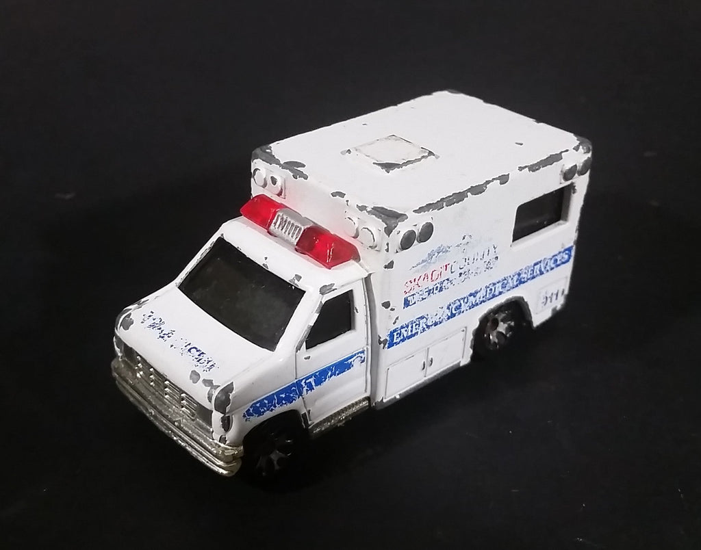2004 Matchbox 1996 Ford Ambulance Skagit County Medic One Die Cast Toy ...