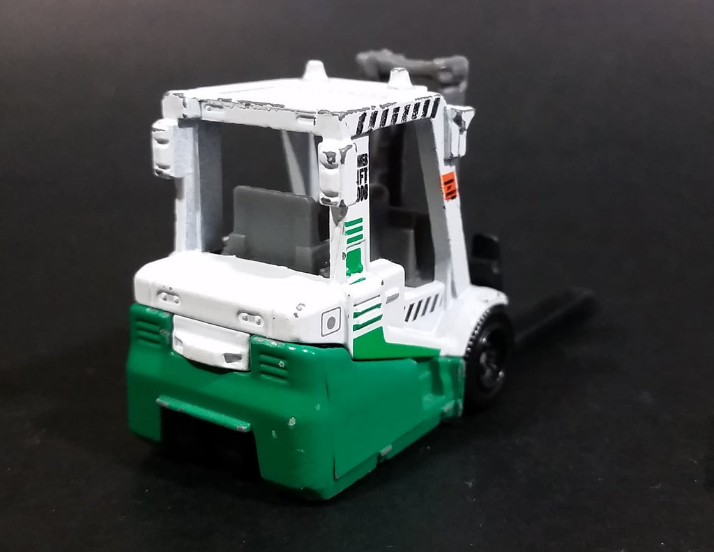 2010 Matchbox Power Lift 2000 Fork Lift Green White Die Cast Toy Car W ...