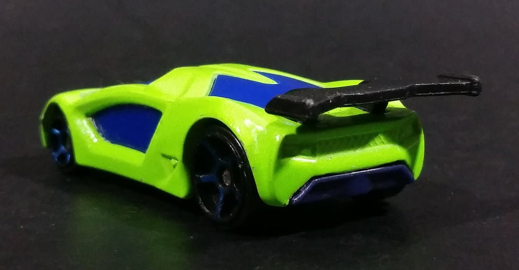 2009 Hot Wheels Impavido 1 Bright Green 3/7 Die Cast Toy Car Vehicle M ...