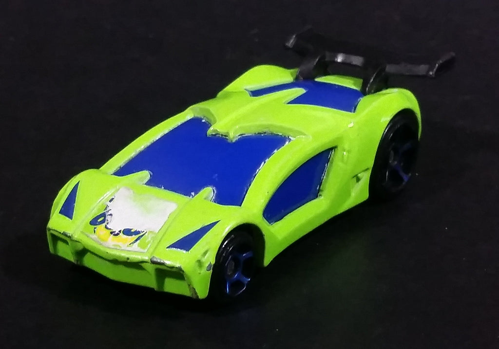 2009 Hot Wheels Impavido 1 Bright Green 3/7 Die Cast Toy Car Vehicle M ...