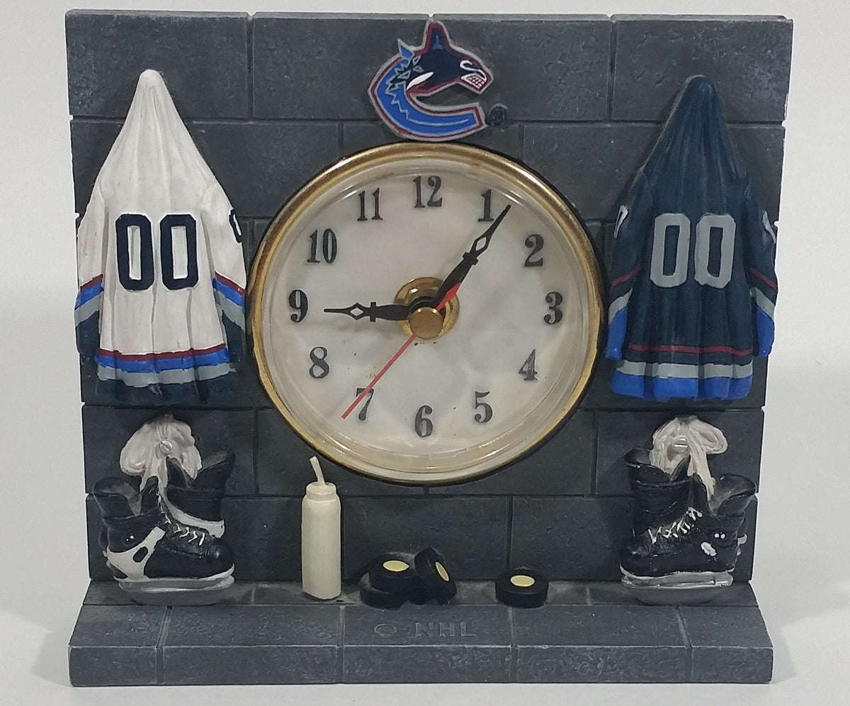 Vancouver Canucks NHL Ice Hockey Team Locker Room Style Resin Clock Sp ...