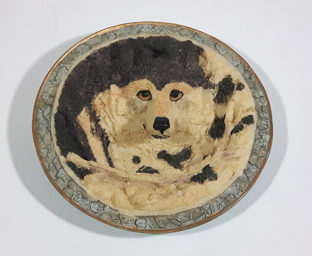 Wolf Wolves 3D Circular 4 1/4" Resin Hanging Wall Plate Wildlife Colle ...