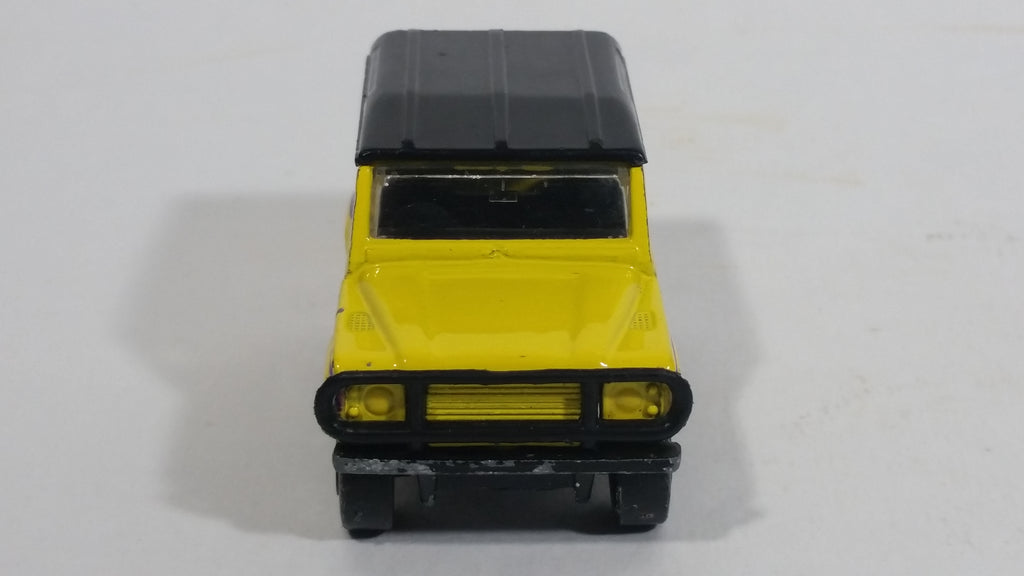1998 Matchbox Mountain Trails Land Rover Ninety Yellow Die Cast Toy Ca ...