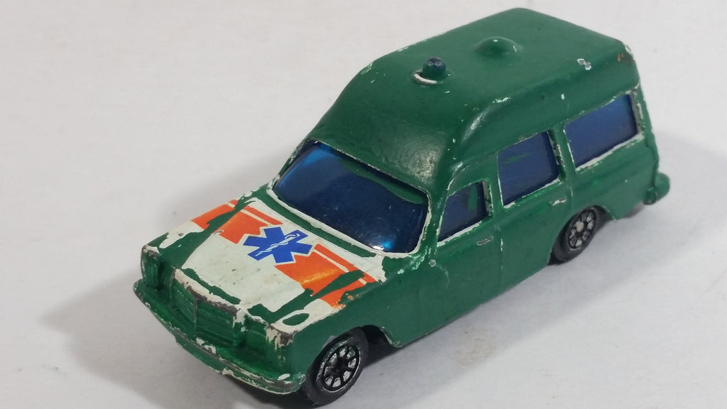 Vintage Corgi Mercedes Benz 2200 Binz Ambulance White Painted Green Di ...
