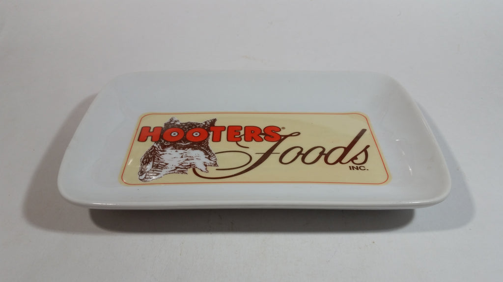 Hooters Foods Inc. 6" x 9" Ceramic Serving Dish - Restaurant Collectib ...