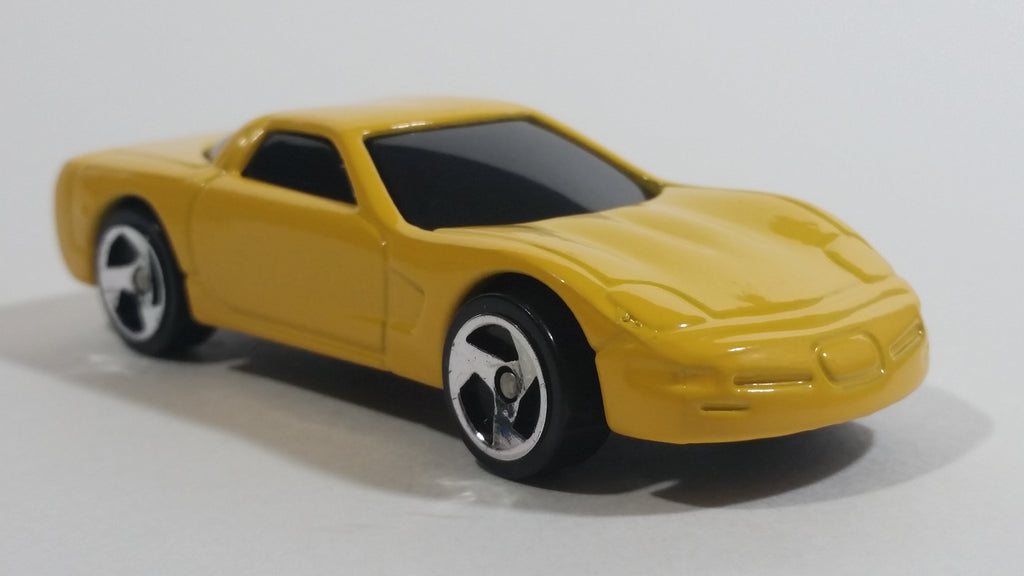 2000 Hot Wheels Corvette Yellow Die Cast Toy Car Vehicle McDonald's Ha ...