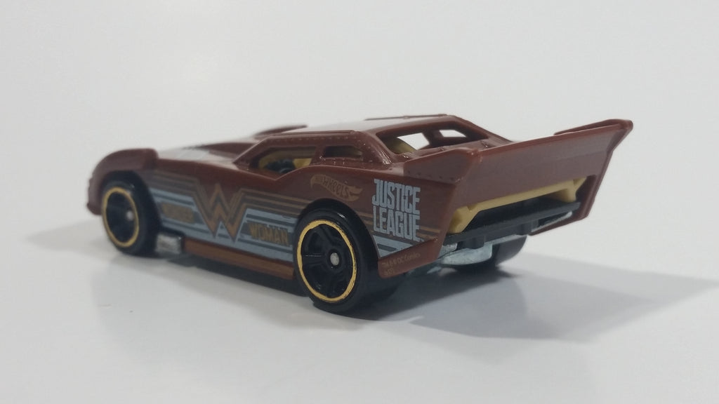 2017 Hot Wheels Justice League Maximum Leeway Wonder Woman Brown Die C ...