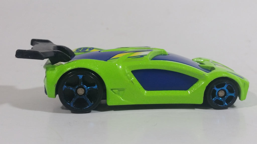 2009 Hot Wheels Impavido 1 Bright Green 3/7 Die Cast Toy Car Vehicle M ...