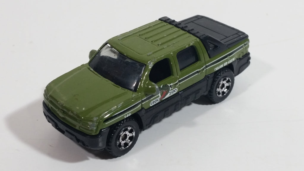 2009 Matchbox Croc Zoo Chevy Avalanche Truck Olive Green MB86 Die Cast ...