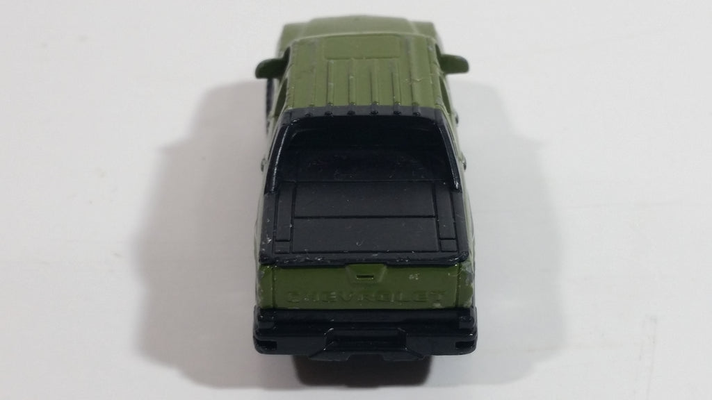 2009 Matchbox Croc Zoo Chevy Avalanche Truck Olive Green MB86 Die Cast ...