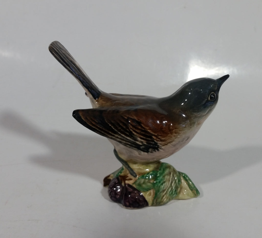 Vintage Beswick No. 2106 Whitethroat Bird Porcelain Sculpture Decorati ...
