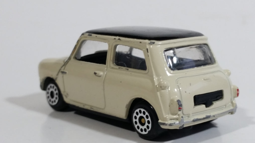 Motor Max 6017 Austin Mini Cooper Cream White with Black Roof Die Cast ...