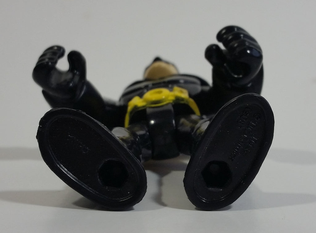 DC Comics Batman with Fabric Cape Toy 2 3/4" Tall Action Figure ...