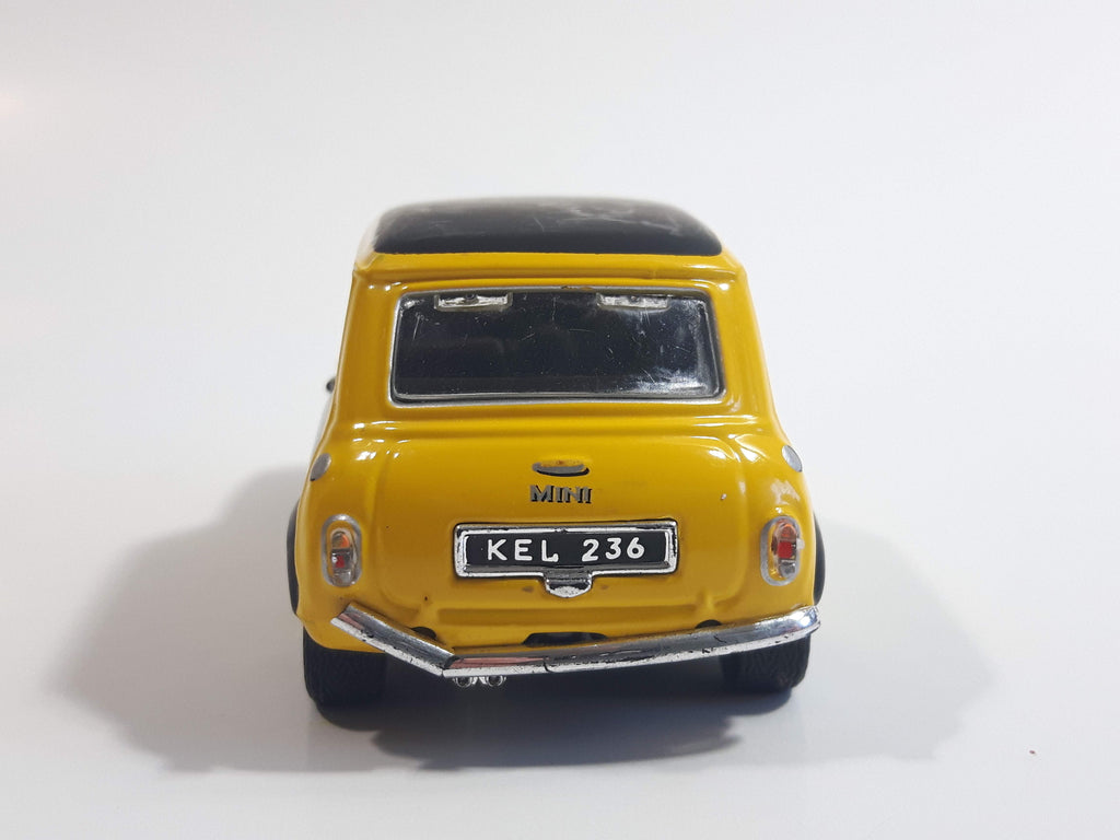 Hongwell Mini Cooper Britax-Cooper #79 Steve Neal GordonSpice Yellow D ...