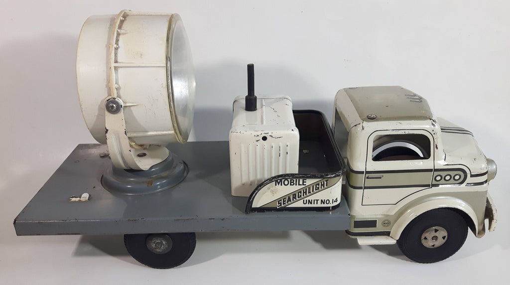 Vintage 1950s Marx Mobile Searchlight Unit No. 14 Truck White and Grey ...