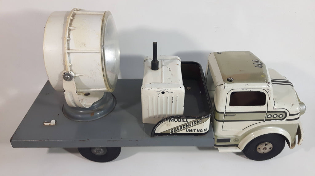 Vintage 1950s Marx Mobile Searchlight Unit No. 14 Truck White and Grey ...