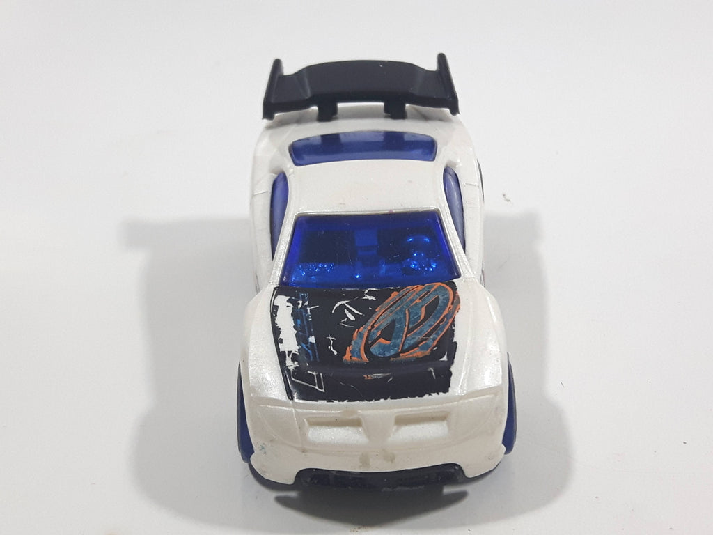 Rare 2005 Hot Wheels AcceleRacers Teku Power Rage White #7 Plastic Bod ...