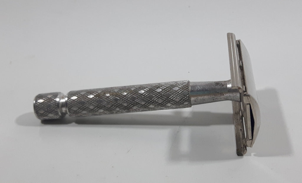 Vintage Gillette Razor Face Shaver Etched Pattern Metal Handle Twist O ...