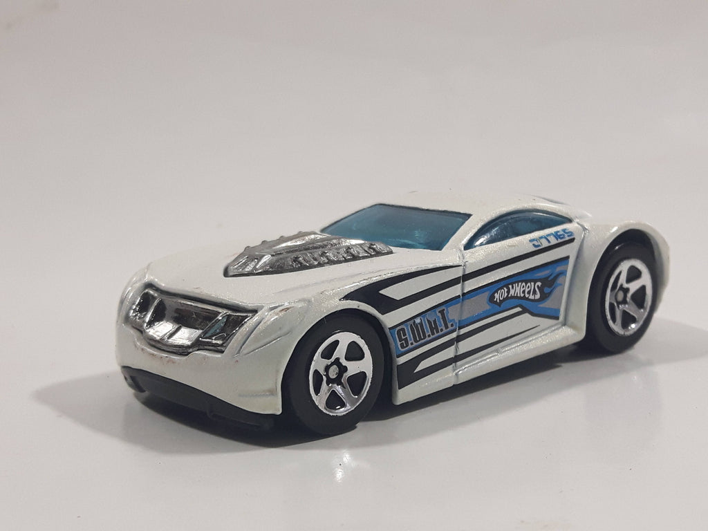 2006 Hot Wheels S.W.A.T. Copter Semi Sir Ominous Pearl White Die Cast ...