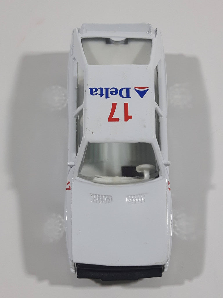 Delta Airlines #17 White Die Cast Toy Car Vehicle – Treasure Valley ...