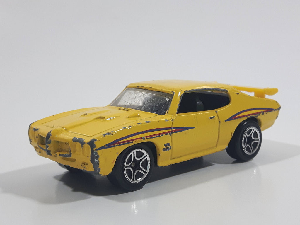 2009 Matchbox Heritage Classics '70 Pontiac GTO Yellow Die Cast Toy Mu ...