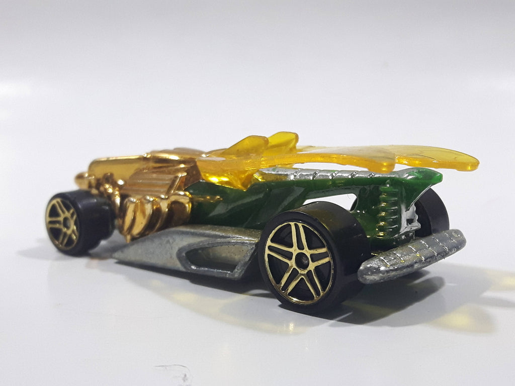 2010 Hot Wheels Insectirides Draggin' Tail Green and Chrome Gold Die C ...