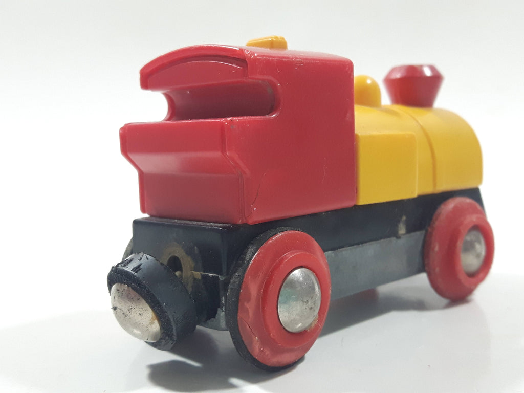 Brio Train Engine Locomotive Yellow and Red Plastic Die Cast Toy Magne ...