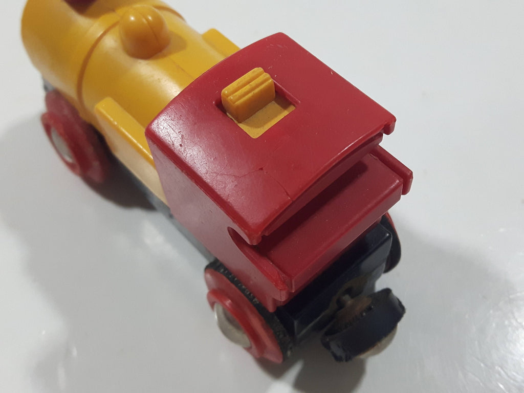 Brio Train Engine Locomotive Yellow and Red Plastic Die Cast Toy Magne ...