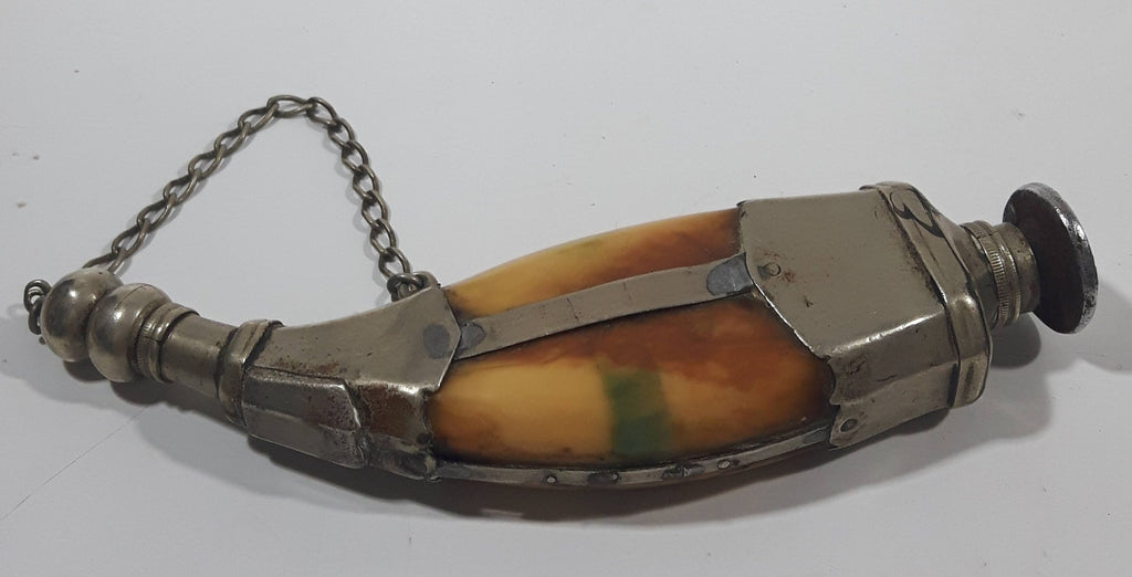 Beautiful Antique 1820s to 1830s 19th Century Gun Powder Flask Cow Hor ...