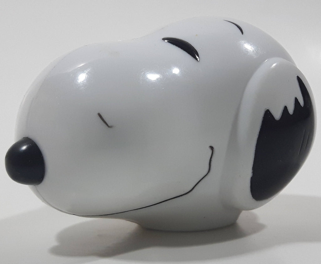 UFS Peanuts Snoopy Head 2 3/4" Long Plastic Toy Figure – Treasure ...