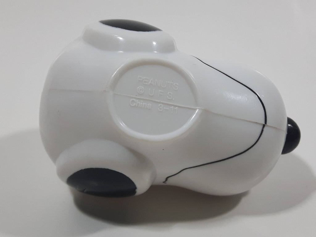 UFS Peanuts Snoopy Head 2 3/4" Long Plastic Toy Figure – Treasure ...