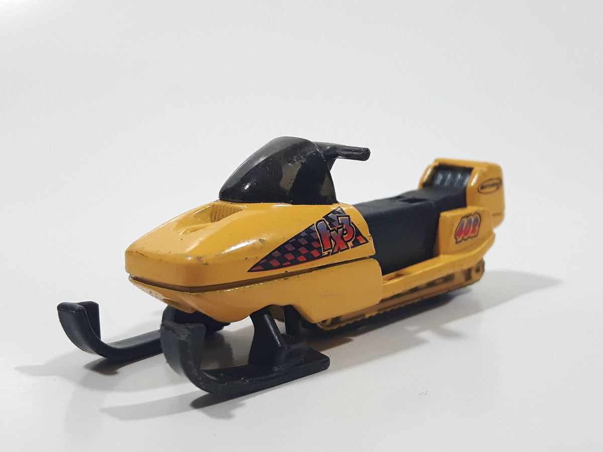 2001 Matchbox Team Tundra Snowmobile Yellow 1:40 Scale Die Cast Toy Sp ...